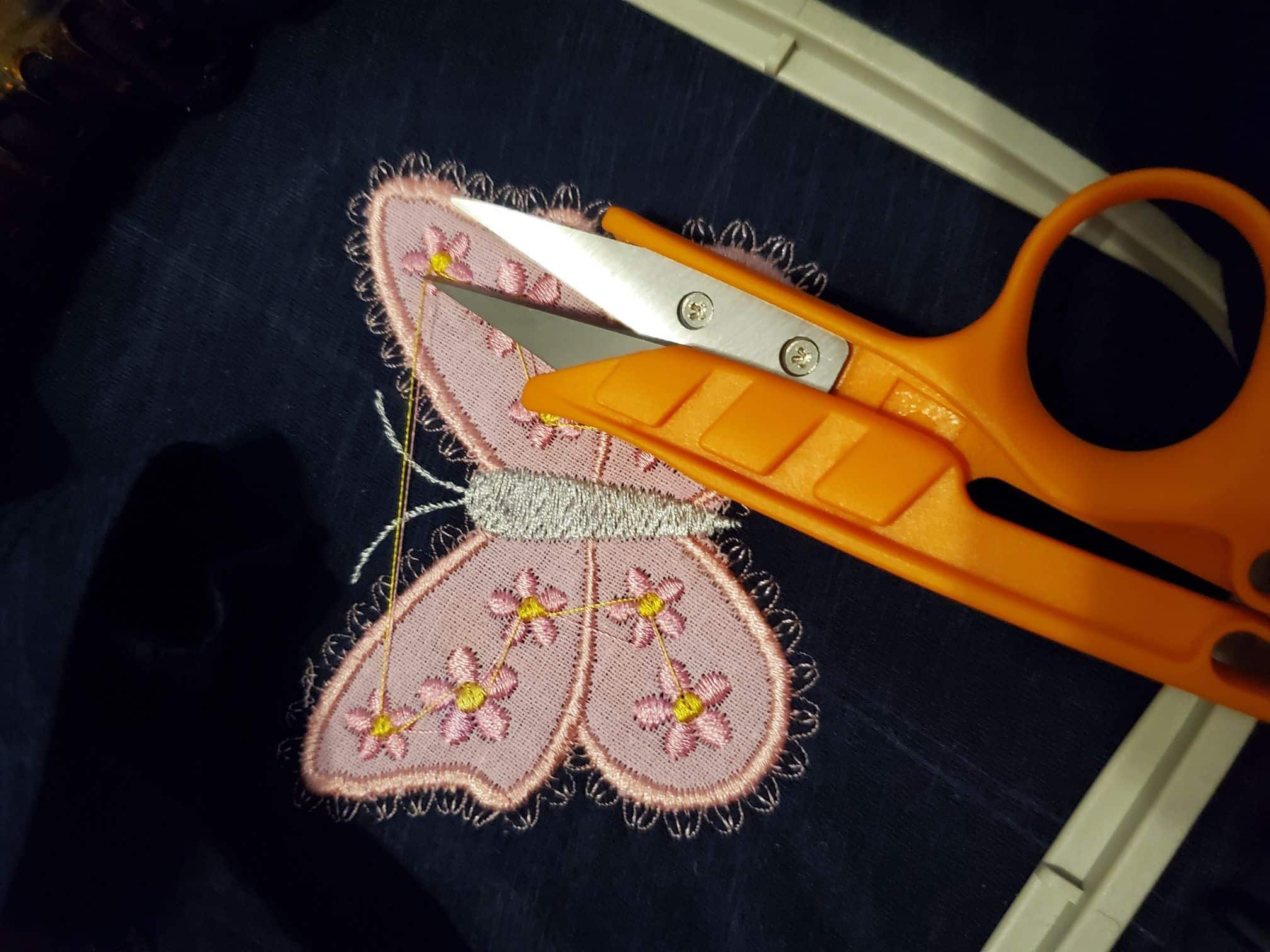 How To Trim Jump Stitches & Remove Them Easily