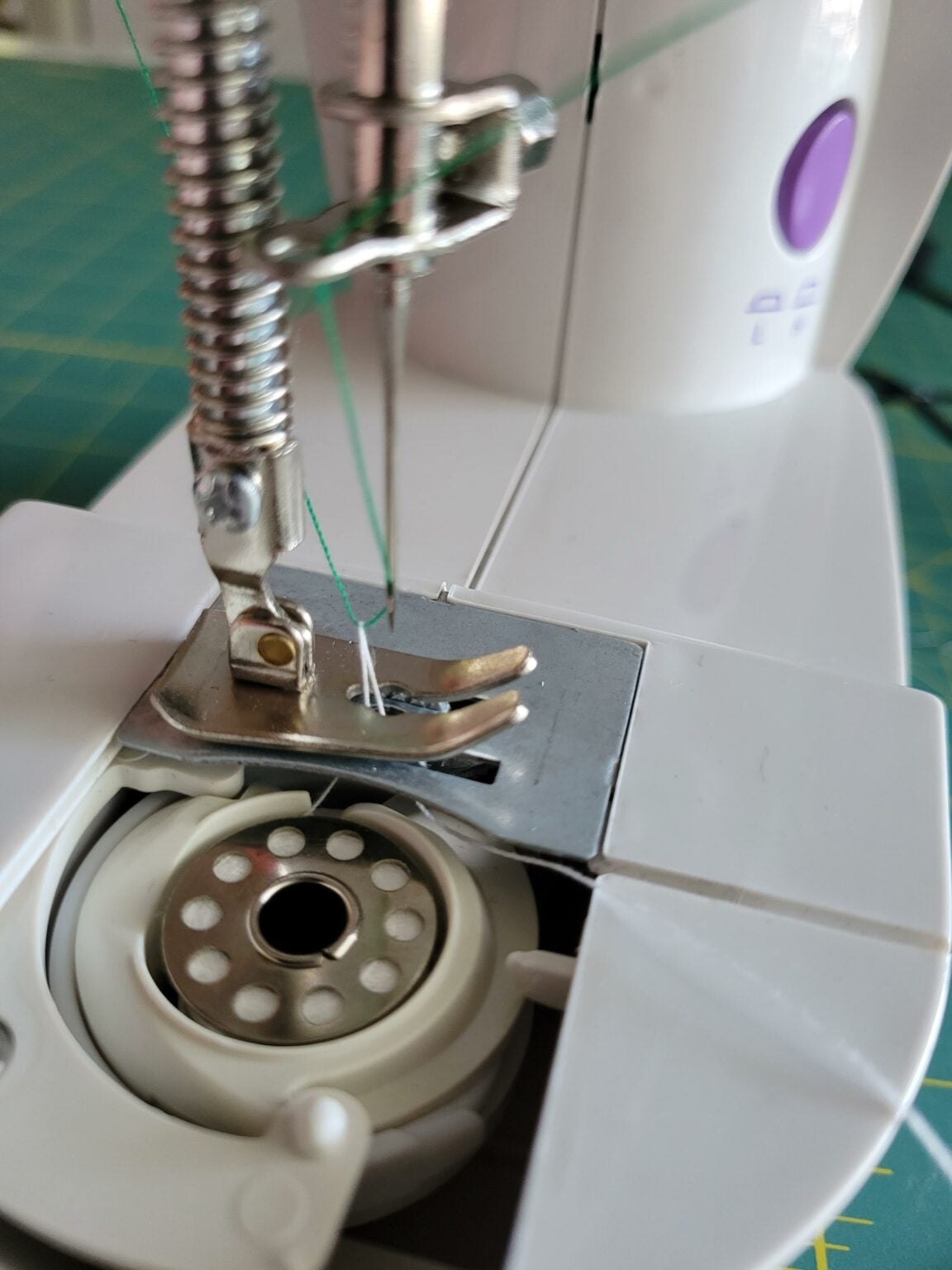 How To Thread A Mini Sewing Machine Step-By-Step