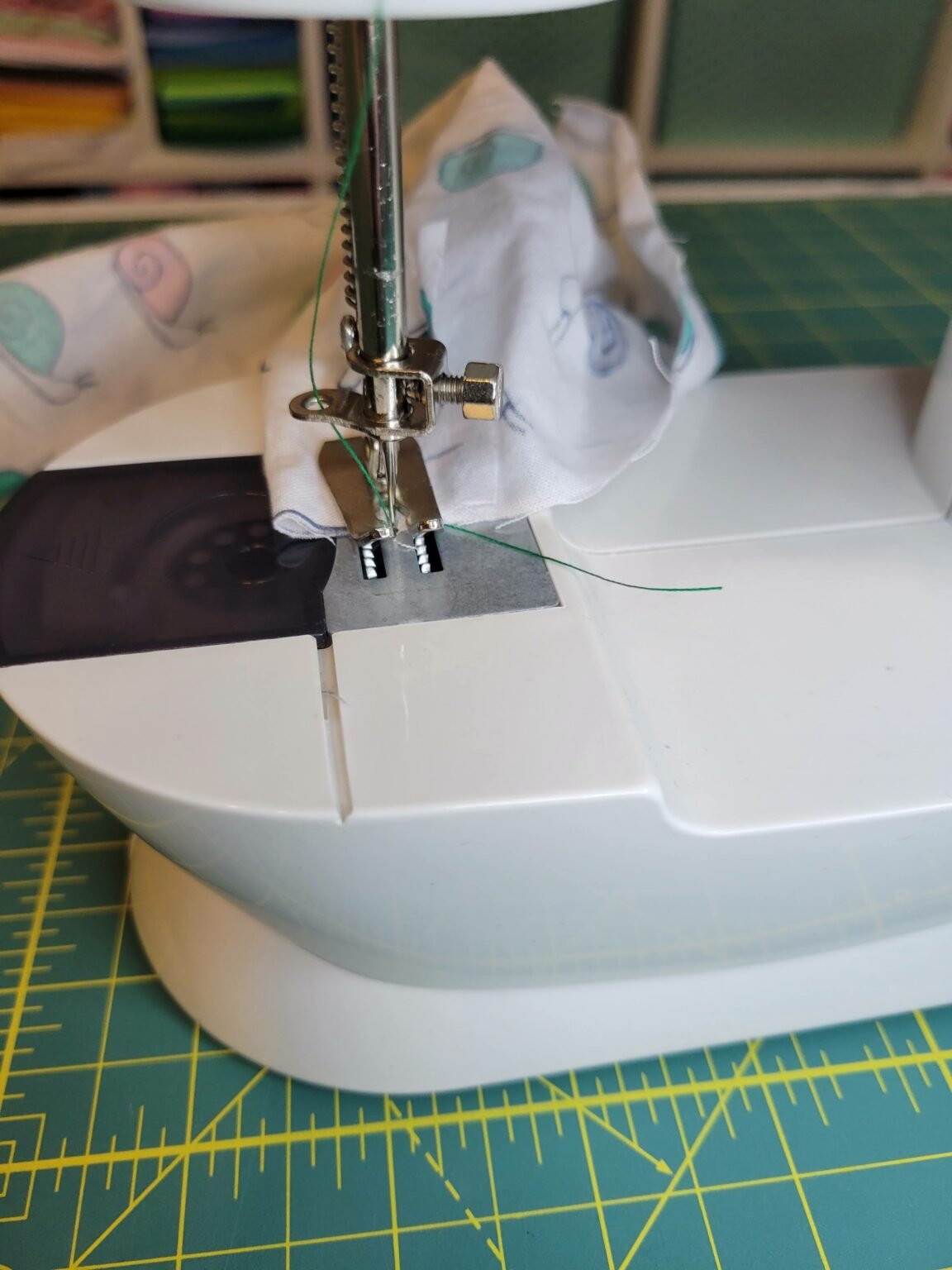 How To Use A Mini Sewing Machine (Step-By-Step Tutorial)