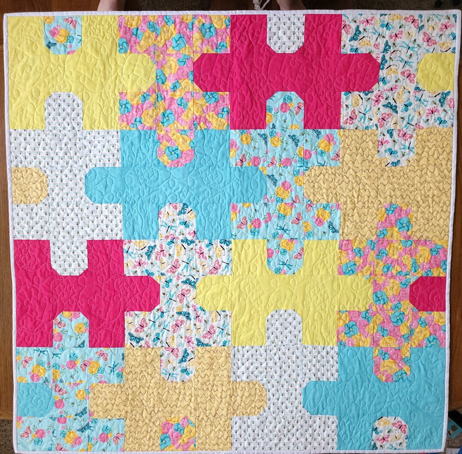 FREE Jigsaw Puzzle Quilt Pattern (AccuQuilt-Friendly Tutorial!)