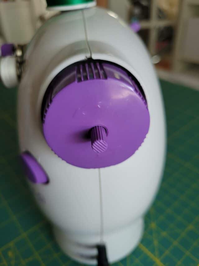 How To Use A Mini Sewing Machine (Step-By-Step Tutorial)